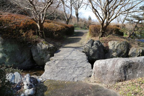 あじさい公園の石橋2